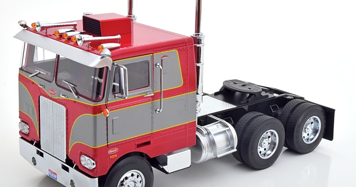 Road Kings bringt den Peterbilt Pacemaker 352 in zwei schrillen 1:18 ...