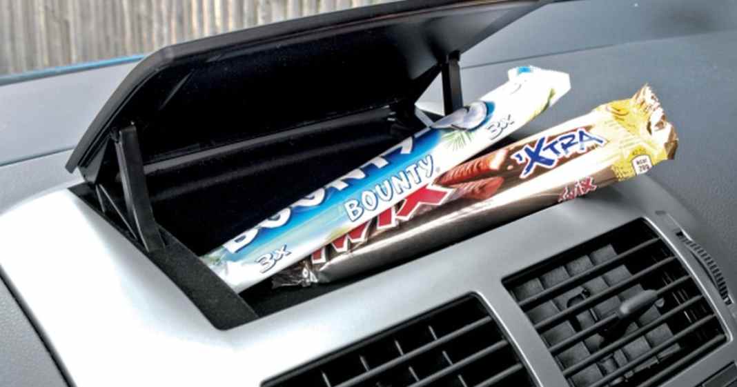 Volkswagen Zubehör - Klappfach für den Polo | Gute Fahrt