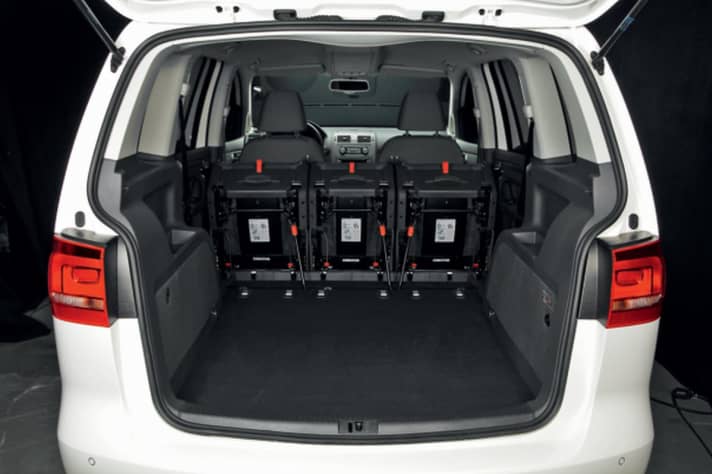 Vergleichstest: VW Caddy vs. Touran 1.2 TSI 105 PS - Ungleiche Brüder ...