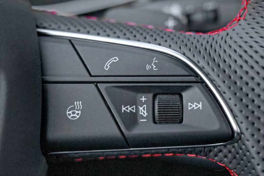 Audi A4 Avant 40 TFSI Quattro vs. Audi A5 SB 40 TFSI Quattro ...