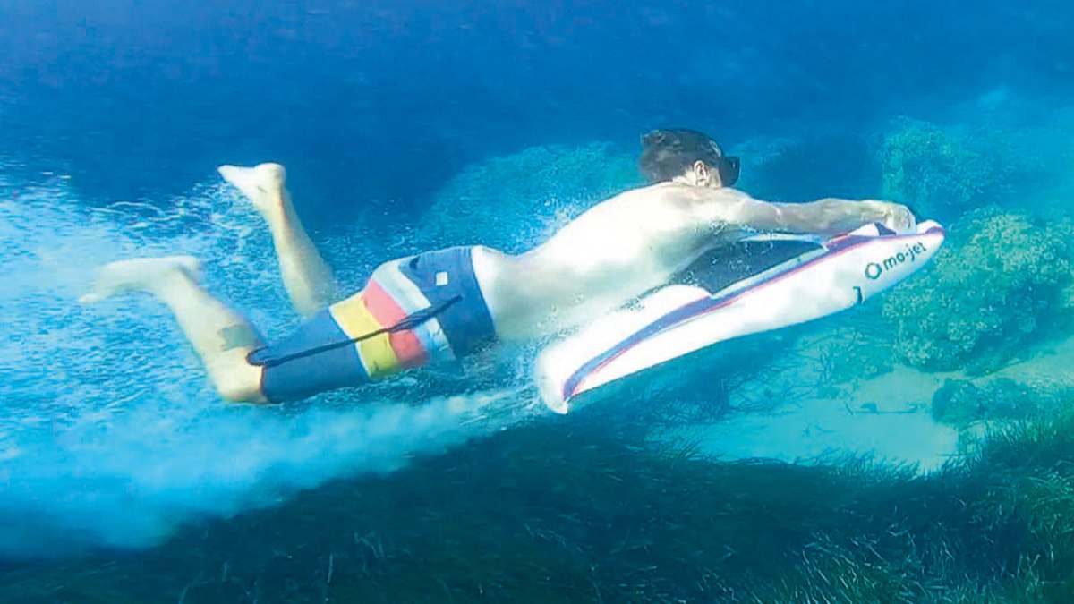 Mo-jet: Water jet module for driving and diving fun at up to 30 knots ...