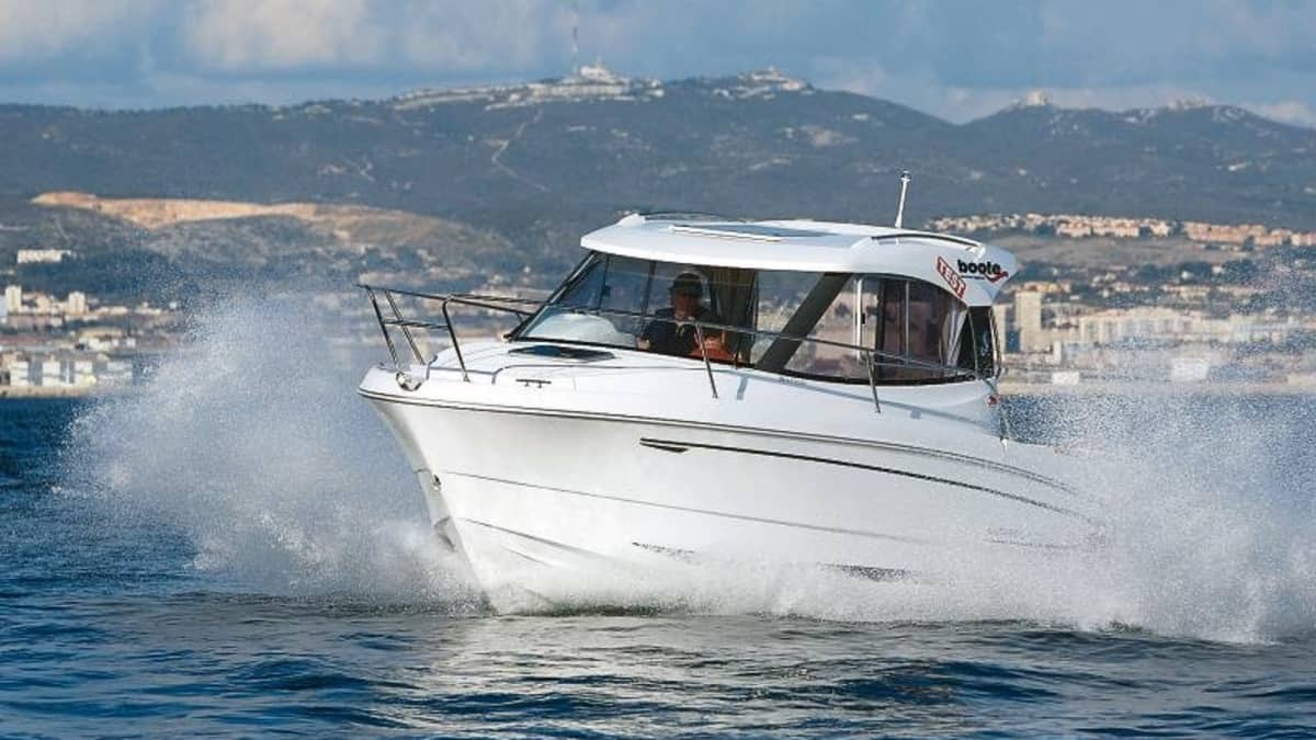 Bénéteau Antares 6.80 | BOOTE