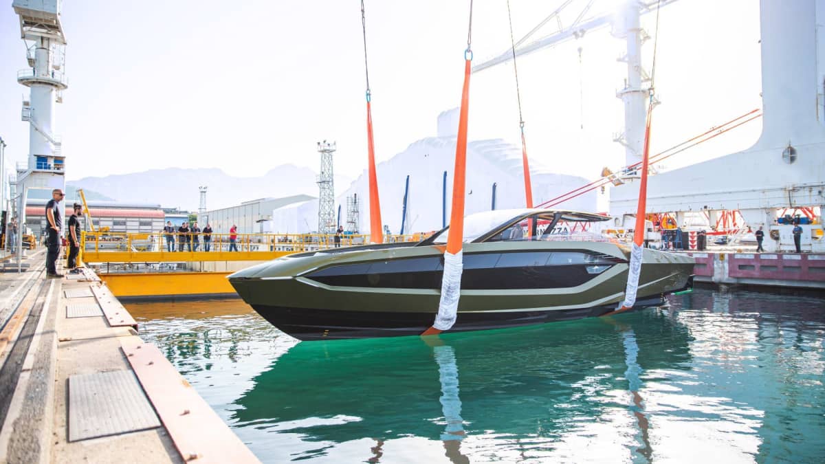 19-metre carbon bolides: First Tecnomar for Lamborghini 63 launched | BOOTE