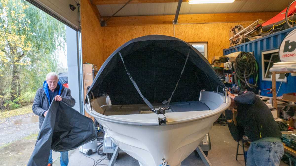 Pimp-my-Boat-Special: So wird das Vorschiff der Pegazus 450 zur Kabine