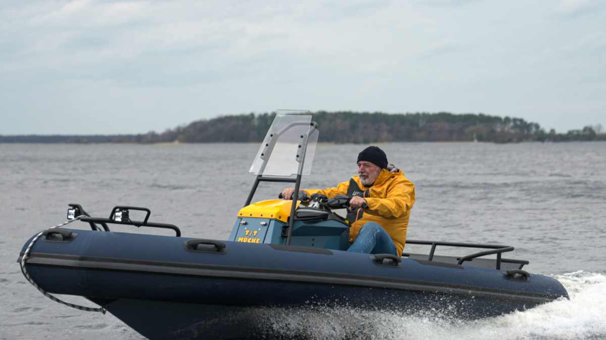 Vom G-Modell aufs Wasser: LETECH präsentiert das LMT 4.5 | BOOTE