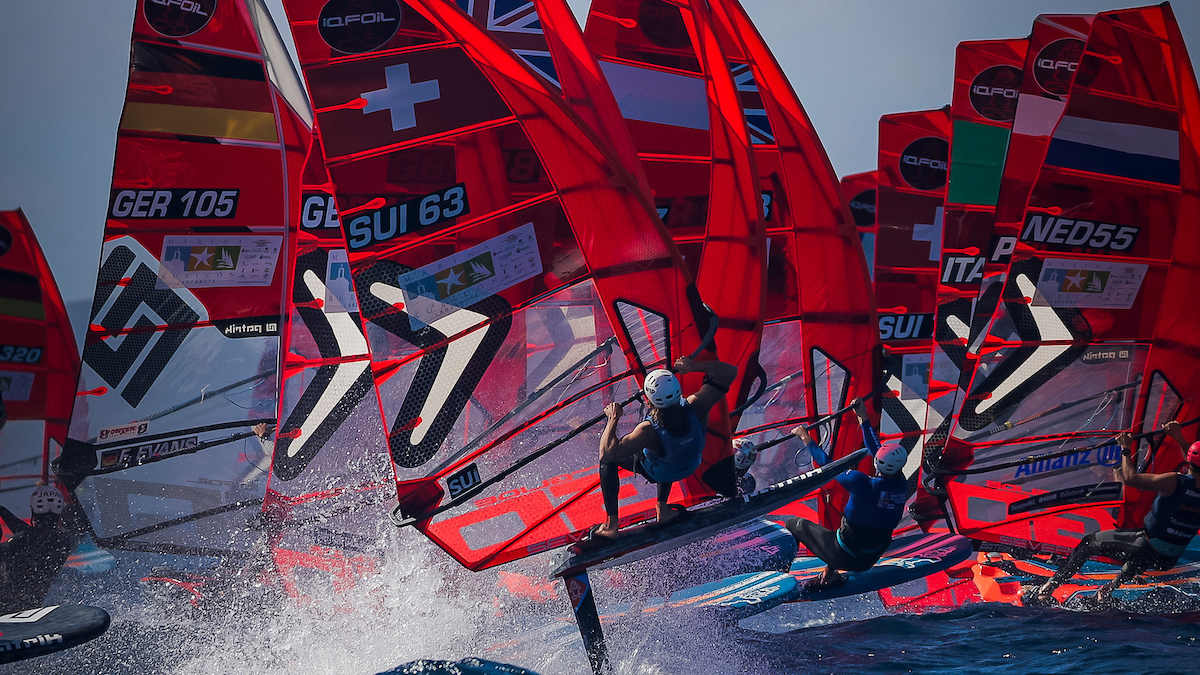 Finn Hawkins erobert Führung bei iQFOiL Games zurück | SURF