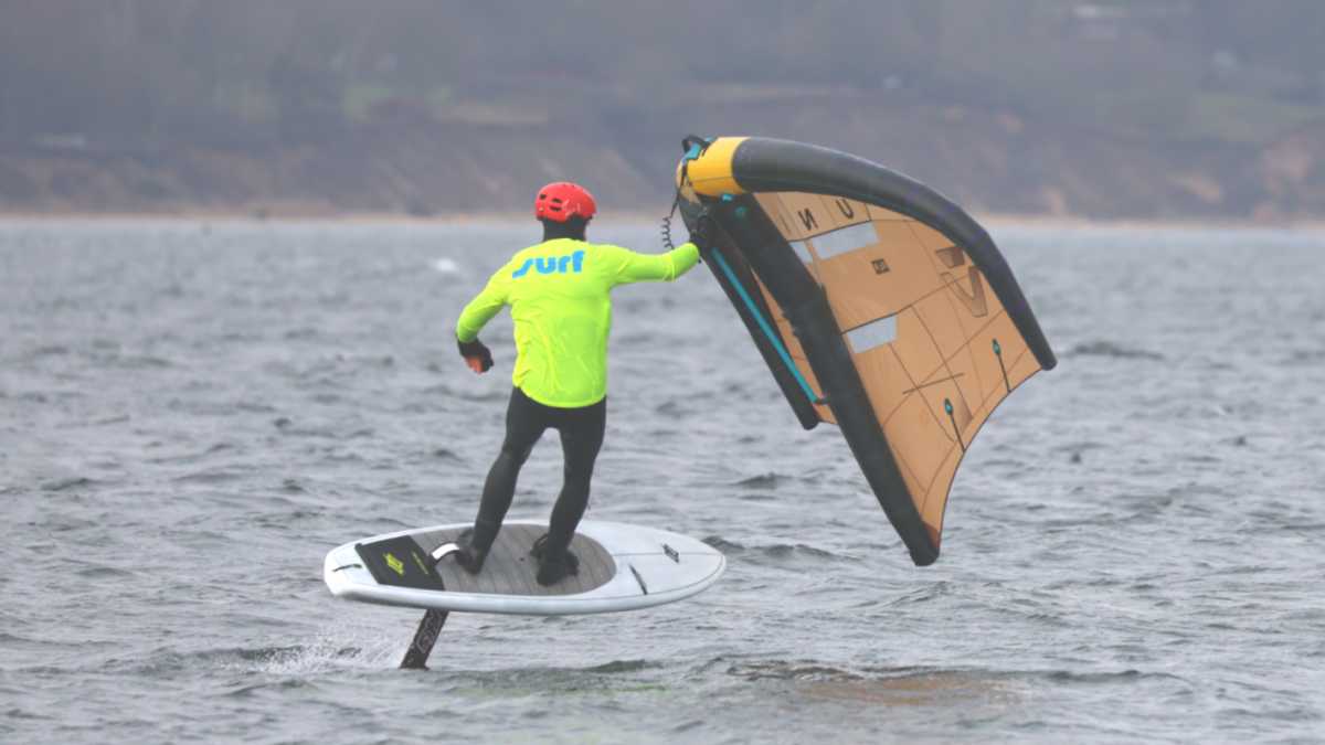 Wingboards 2025: Crossover foilboard - the new Naish Chimera in test | SURF