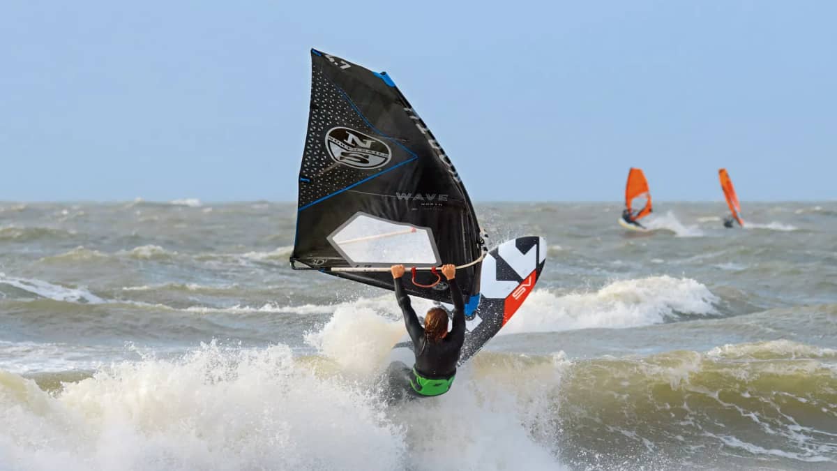 Wave sail 2023: North Sails Wave 4.7 in the test | SURF
