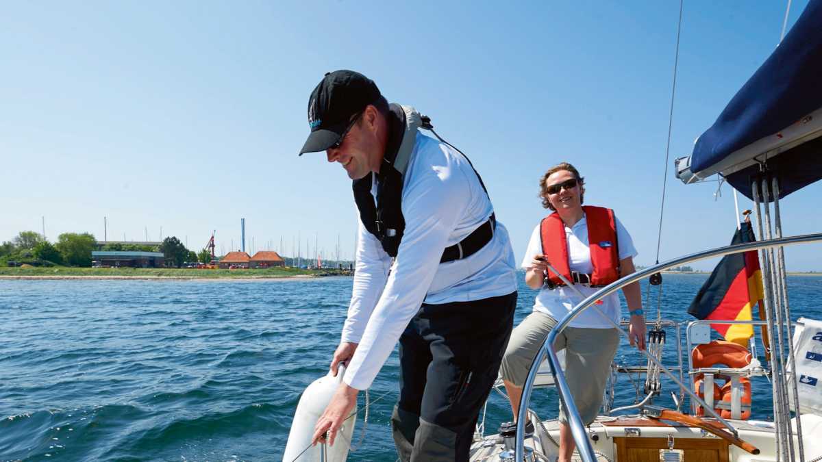 Sailing for beginners: What beginners should learn before their first ...
