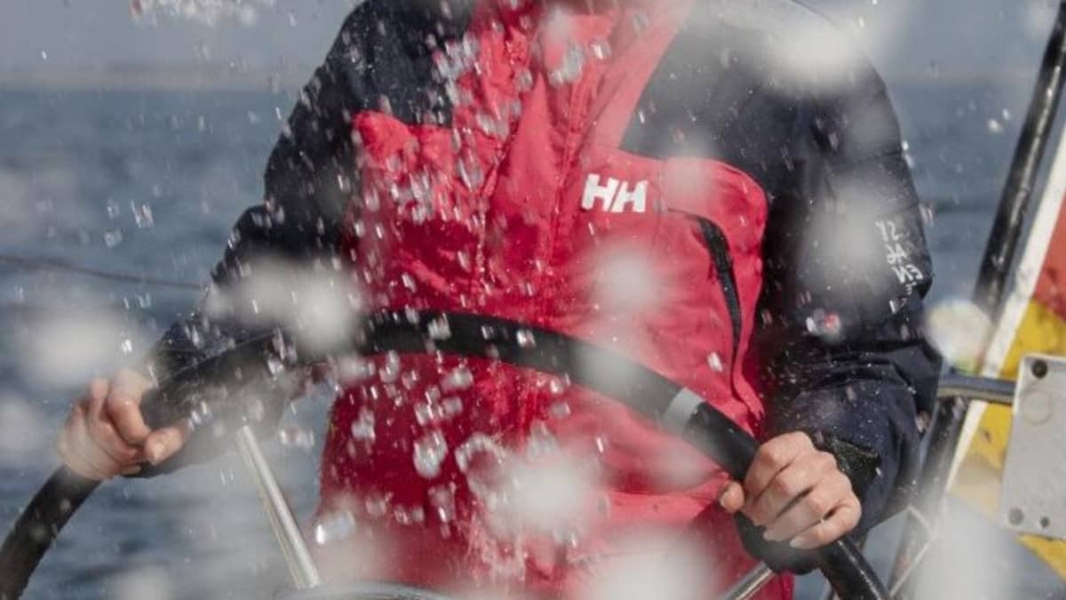 Equipment: Oilskins: 21 combinations put to the test | YACHT