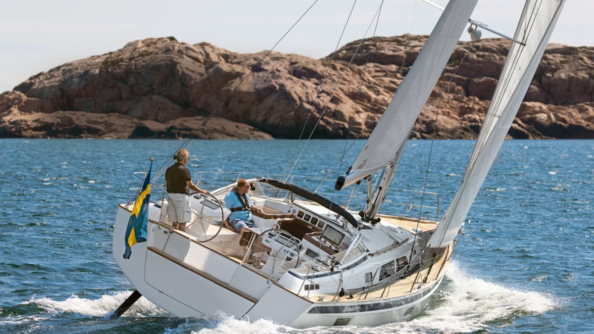 Hallberg-Rassy 400: Nah dran an der perfekten Fahrtenyacht | YACHT