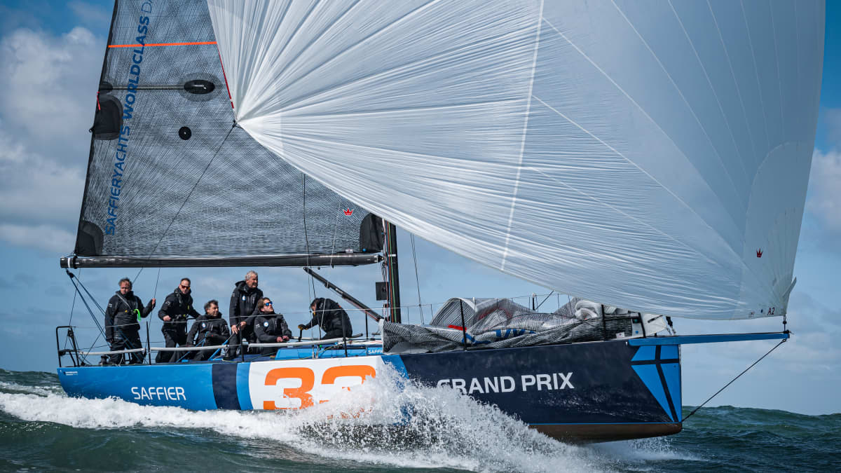 Saffier SE 33 GP: Ein Daysailer wird zum reinrassigen Racer | YACHT