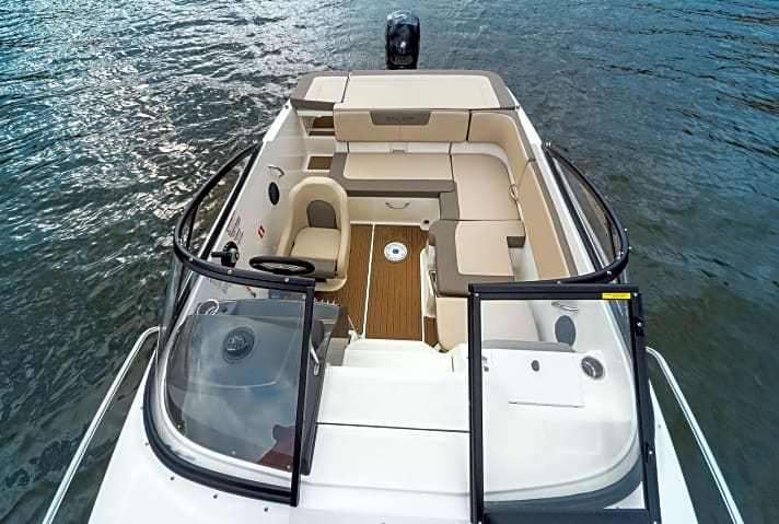 Test: Daycruiser mit Außenborder - Bayliner VR 5 | BOOTE