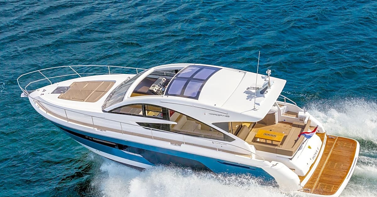 Test: Fairline Targa 48 GT - Auf großer Fahrt | BOOTE
