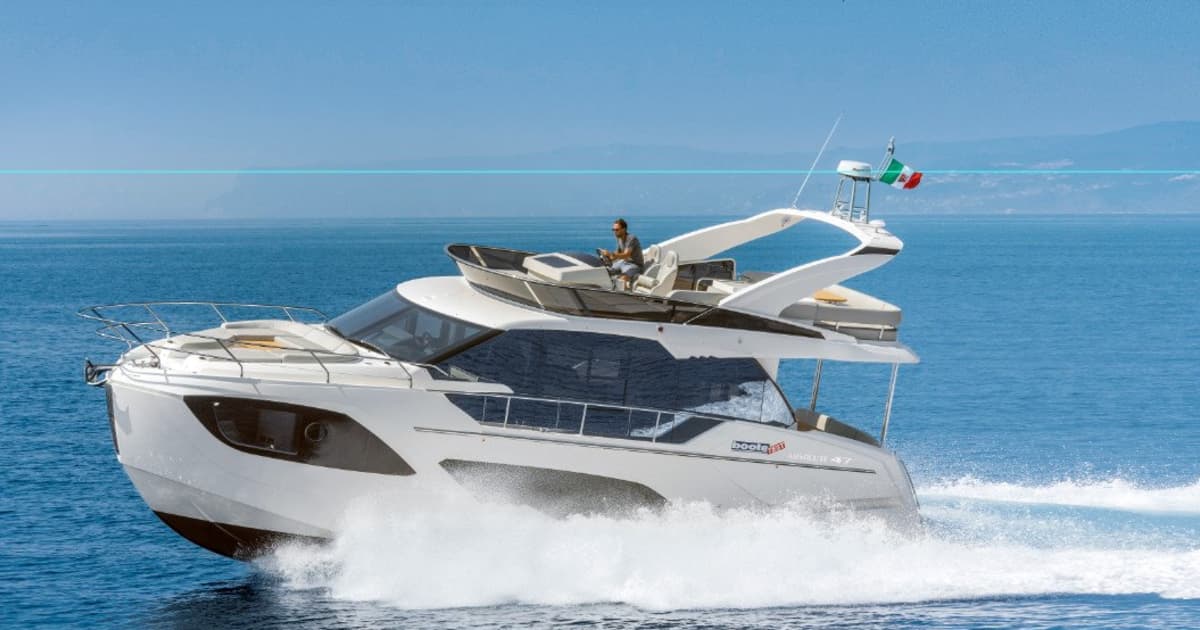 Test: Flybridge-Motoryacht - Absolute 47 Fly | BOOTE
