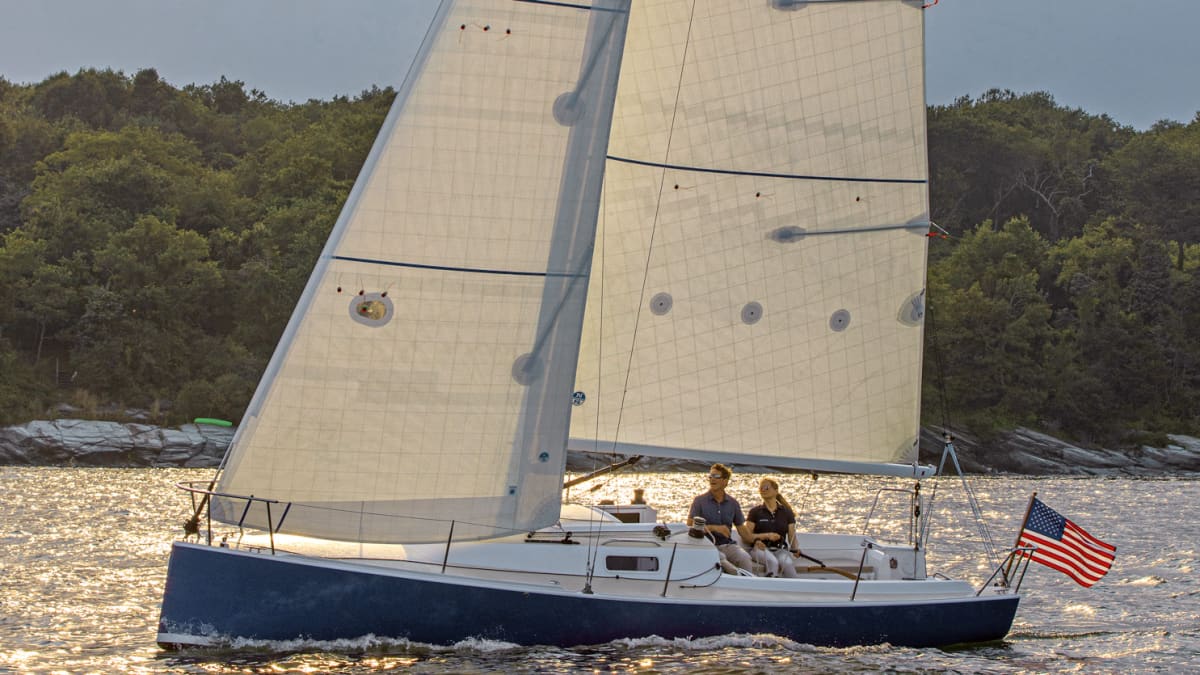 Test J/9: Daysailer für die kleinen Fluchten | YACHT