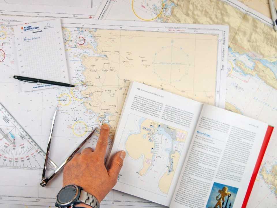 Navigation beim Segeln: Navigieren auf See lernen | YACHT