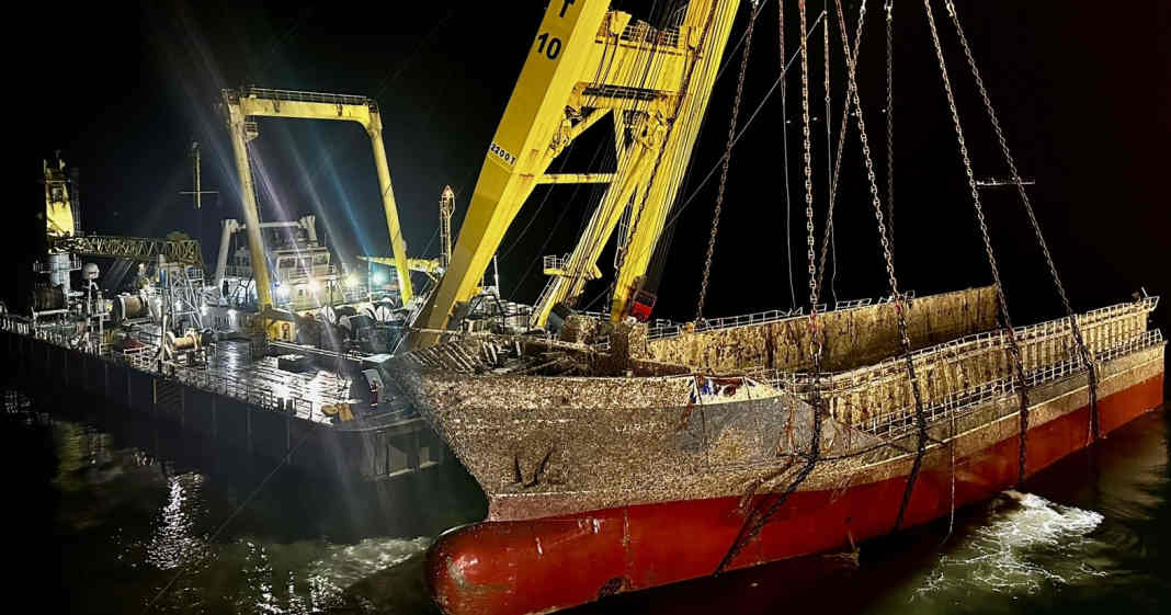Nach Frachter-Unglück: Bergung der “Verity” vor Helgoland erfolgreich ...