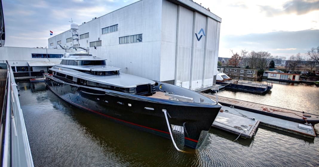 Feadship launches "Kiss" | BOOTE