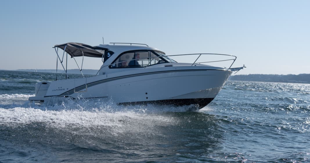 Test mit Video: Antares 7 - Weekender von Beneteau zum Fischen und ...