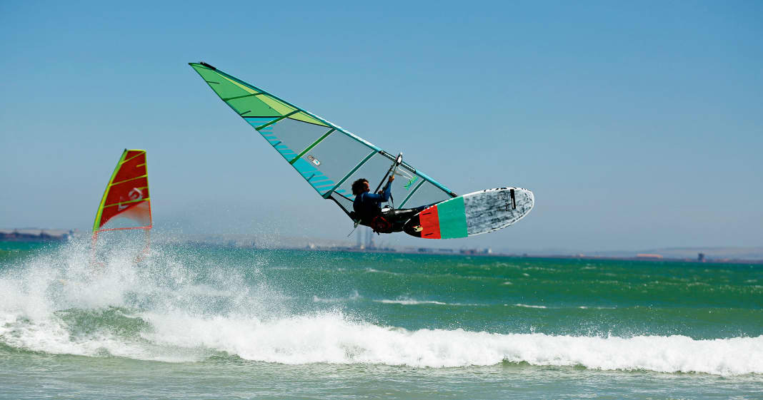 Windsurf Board Guide - all about freestyle waveboards | SURF