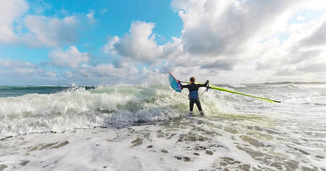 Riding technique: How to master the shorebreak | SURF