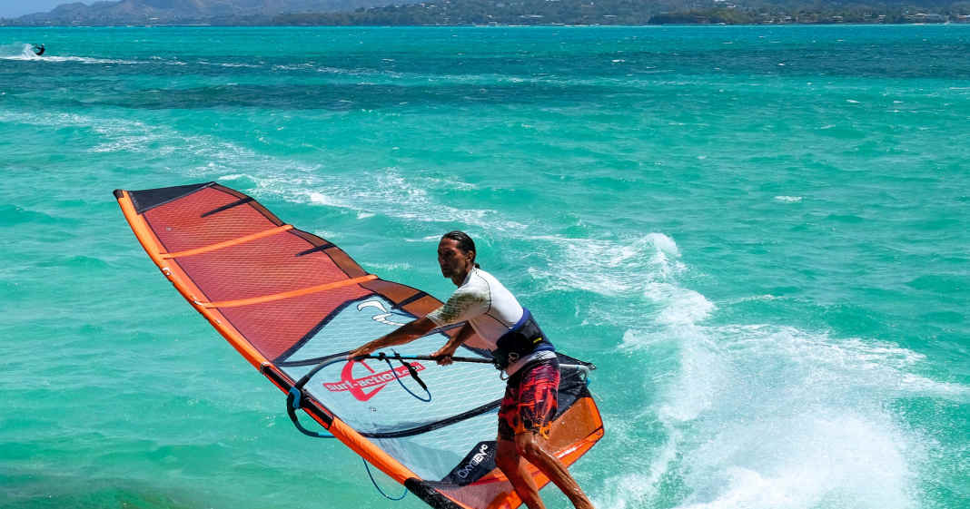 Freeride sail No Cam: Loftsails Oxygen - the uncomplicated softie | SURF