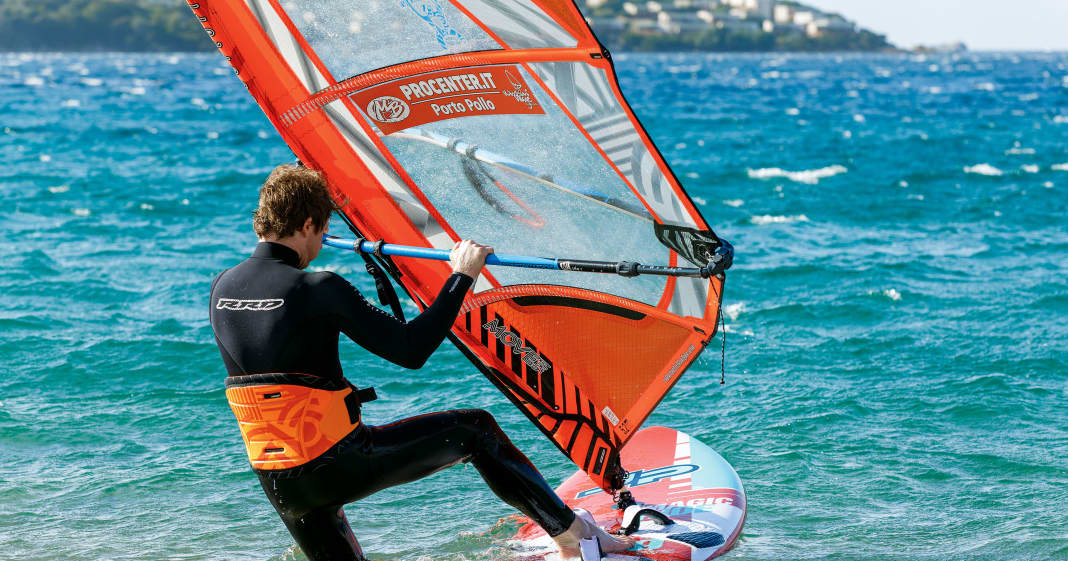 Riding technique: The beach start in windsurfing - starting without ...