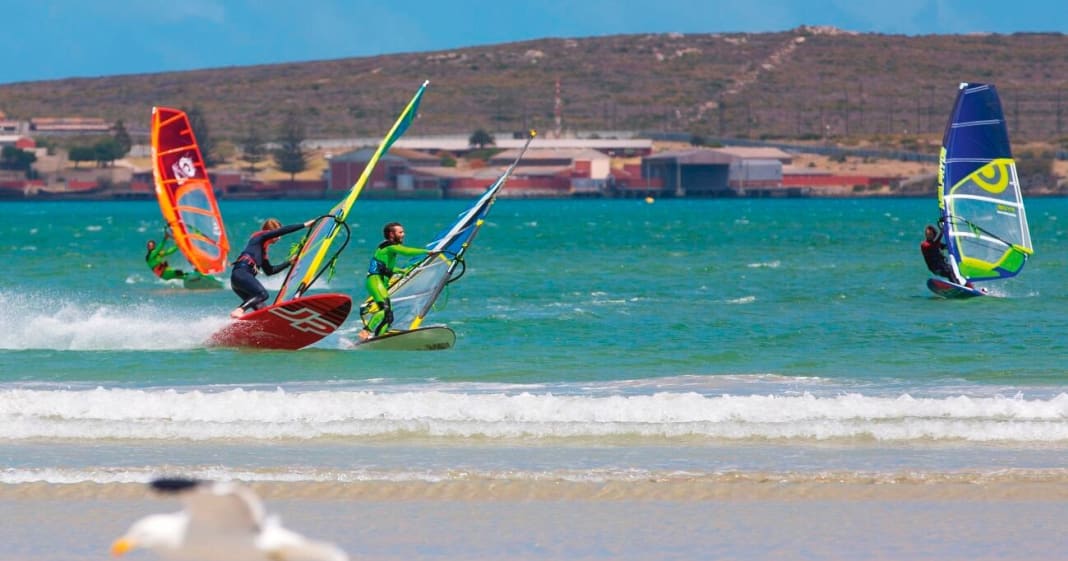 Windsurf Segel Guide – so findest du das richtige Segel zum Windsurfen ...