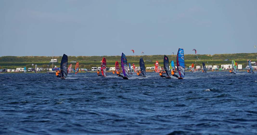 Brouwersdam: Dam-X with slalom, freestyle and wing slalom - register ...