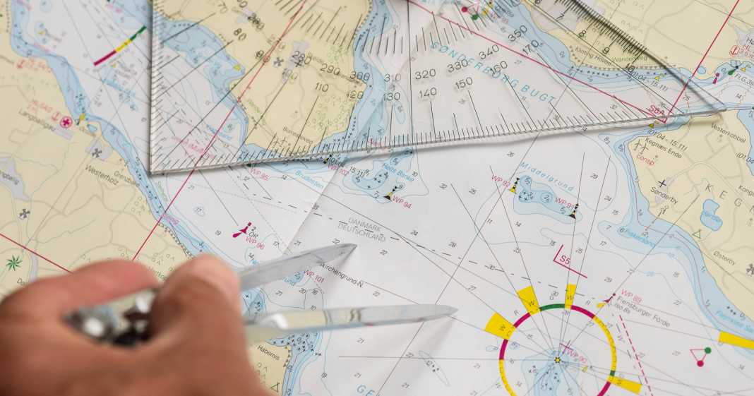 Terrestrial navigation: How to determine your course without technology | YACHT