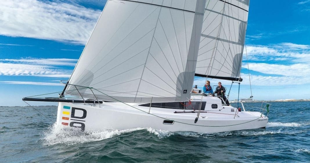 Django 9.80: Tourer mit sportlichem Ehrgeiz | YACHT