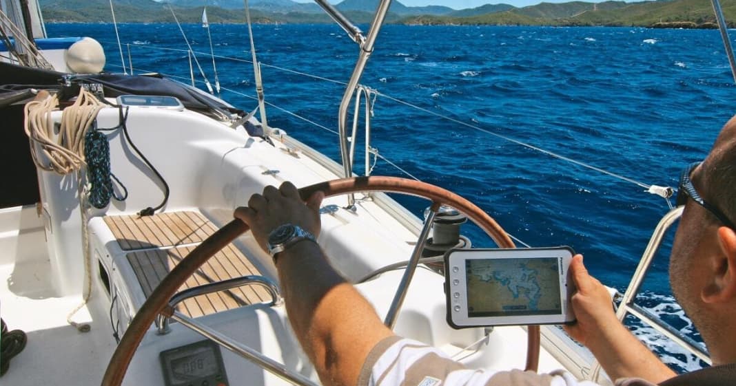 Navigation: iPad and Android tablets as plotters | YACHT
