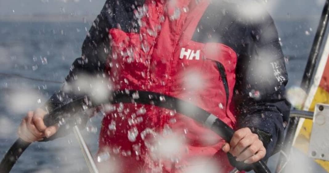 Equipment: Oilskins: 21 combinations put to the test | YACHT