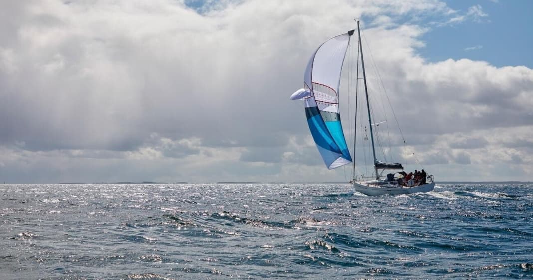 Equipment special: More speed and comfort with new sails | YACHT