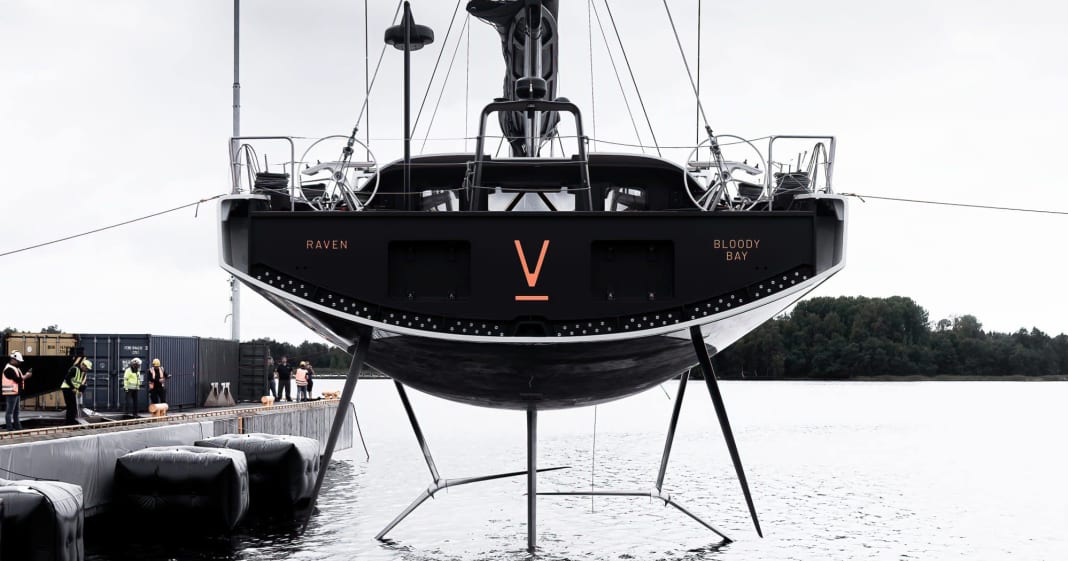 Baltic 111 "Raven": Luxury cruiser launched with foils for the first ...