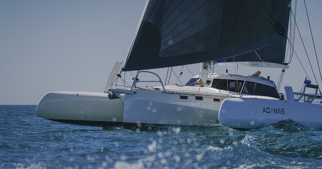 Rapido 40: Federleichter Trimaran aus Vietnam mit pfiffigen Lösungen ...