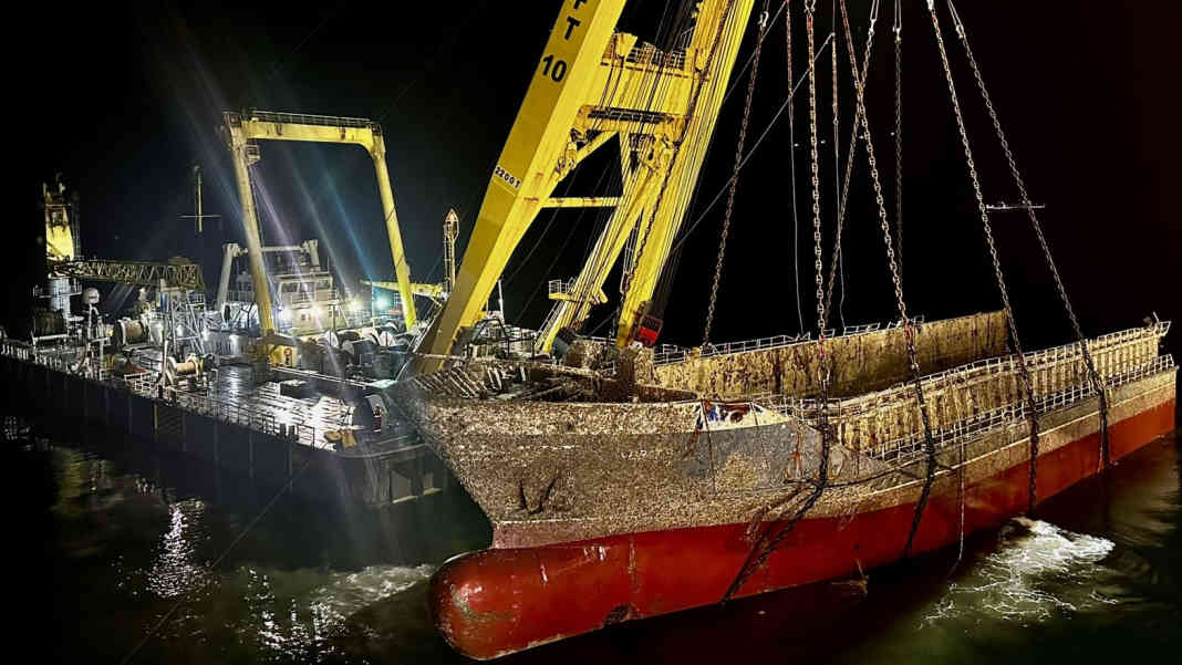 German Bight: Wreck of the "Verity" successfully salvaged | BOOTE