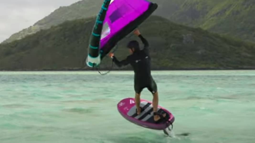 Riding technique: The Upwind 360 Whipped when wingfoiling | SURF
