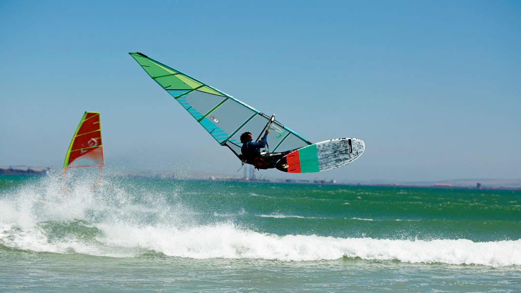 Windsurf Board Guide – alles über Freestyle-Waveboards | SURF