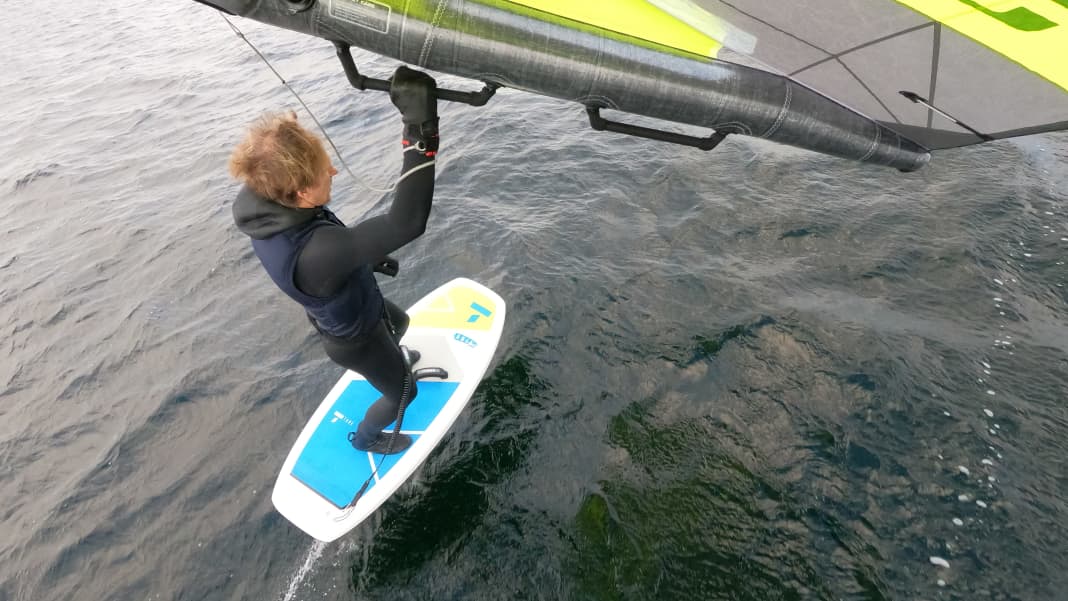 Test: Tahé Aria AT - Hardboard für Wingfoil-Aufsteiger für 999 Euro | SURF