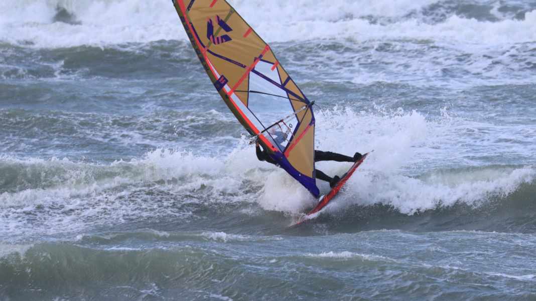 Wave sail 2025: the Duotone Super Hero in the test | SURF