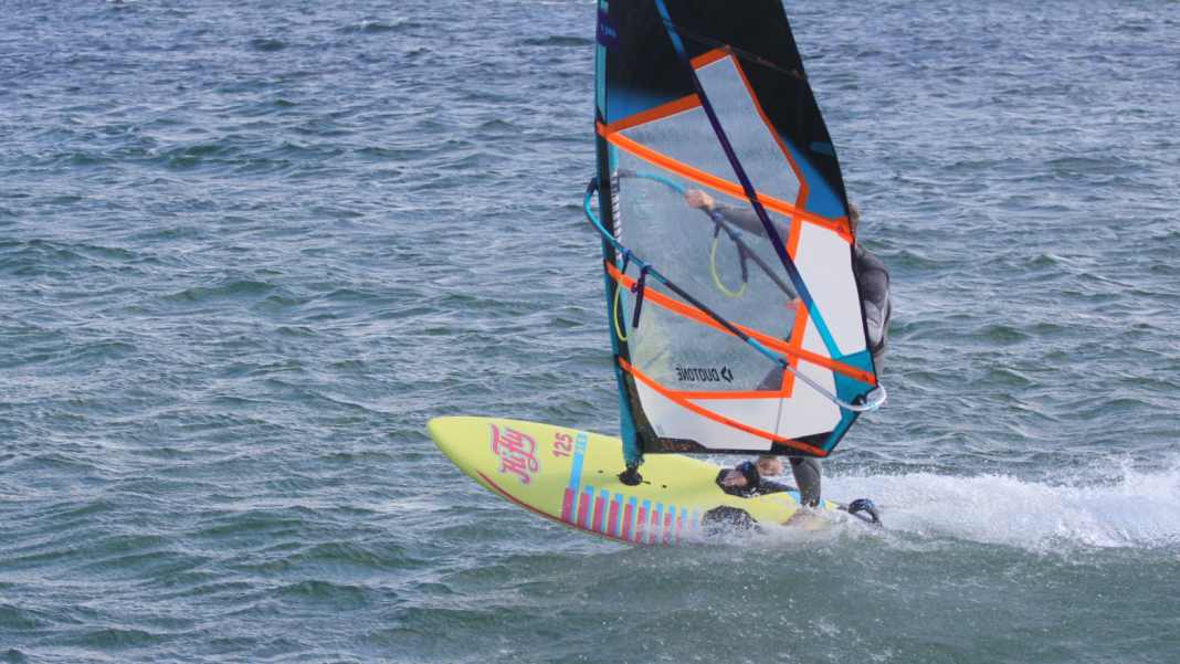 Freeride boards: retro design, contemporary shape? The HiFly Pro in the ...