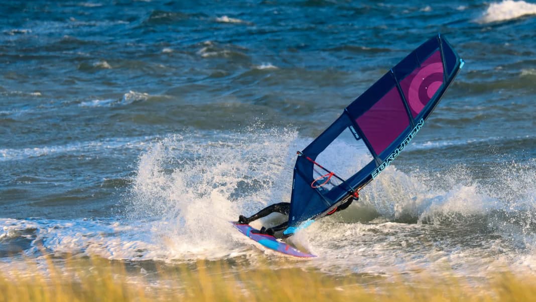 Wave sail 2023: NeilPryde Combat Pro 4.7 in the test | SURF