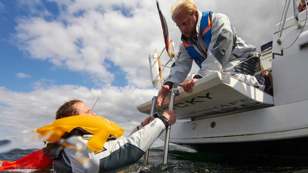 Man overboard: Get back on board with these tricks and rescue aids | YACHT