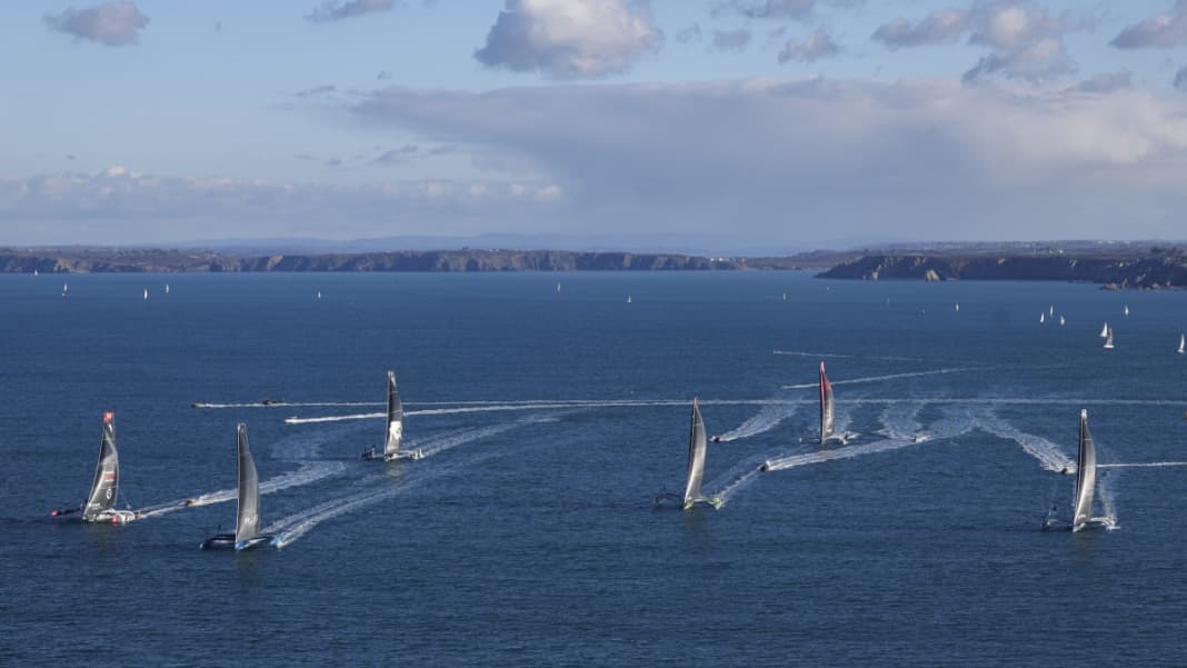 Arkea Ultim Challenge : lancement du tour du monde en solitaire de tous ...