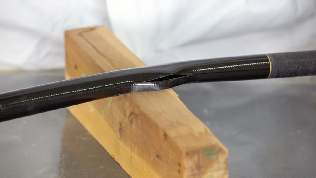 The big epoxy guide, part 4: Repairing pipes, filling, beams and gluing ...