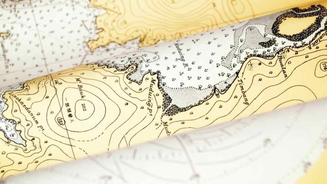 Cartography: Nautical charts - how the most important navigational aid ...