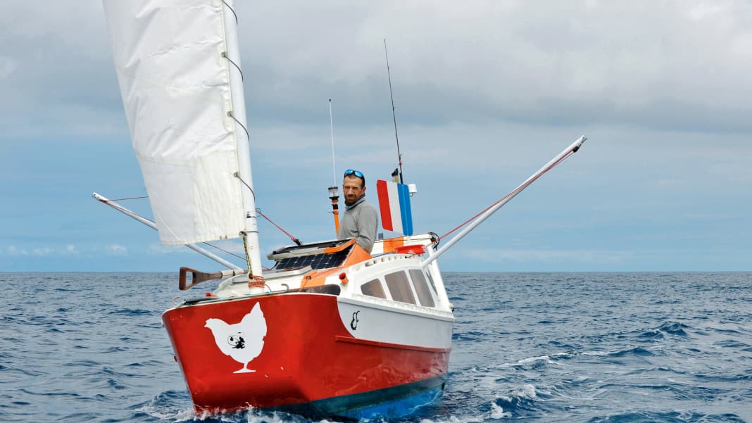 Buchauszug: Yann Quenet – mit dem Vier-Meter-Boot um die Welt | YACHT