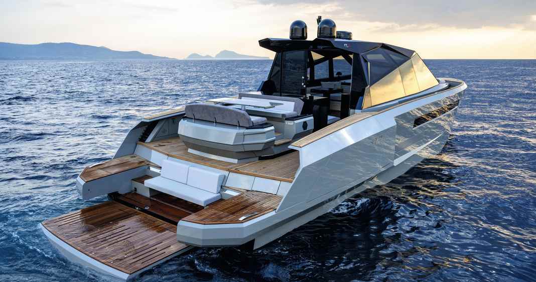 Evo R+: A luxury boat with that certain sports car flair | BOOTE